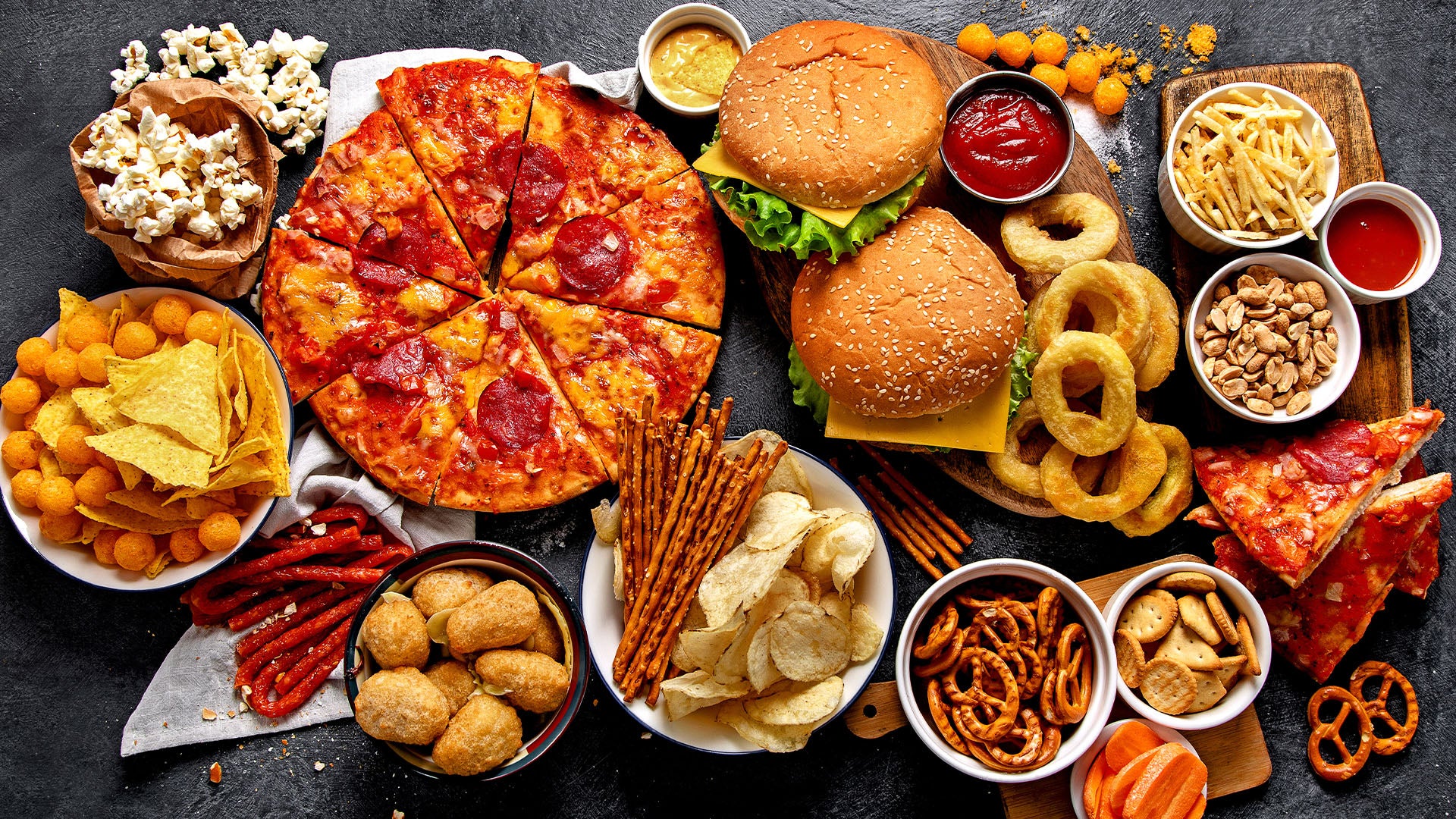 "Our food system is broken" – DR.VEGAN